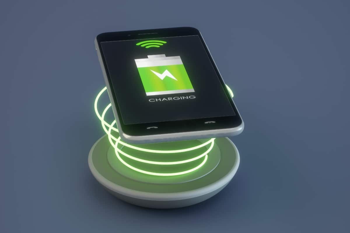 Android 15 : rechargement sans fil simplifié via NFC